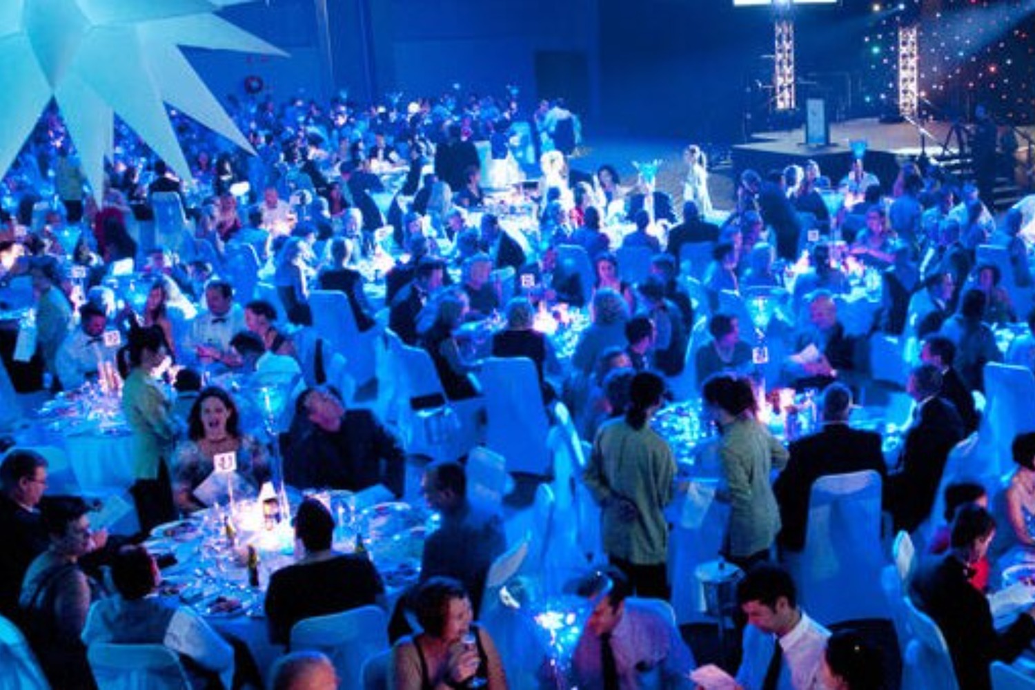 The Corporate Feast: Crafting Memorable Corporate Dinners - EVA